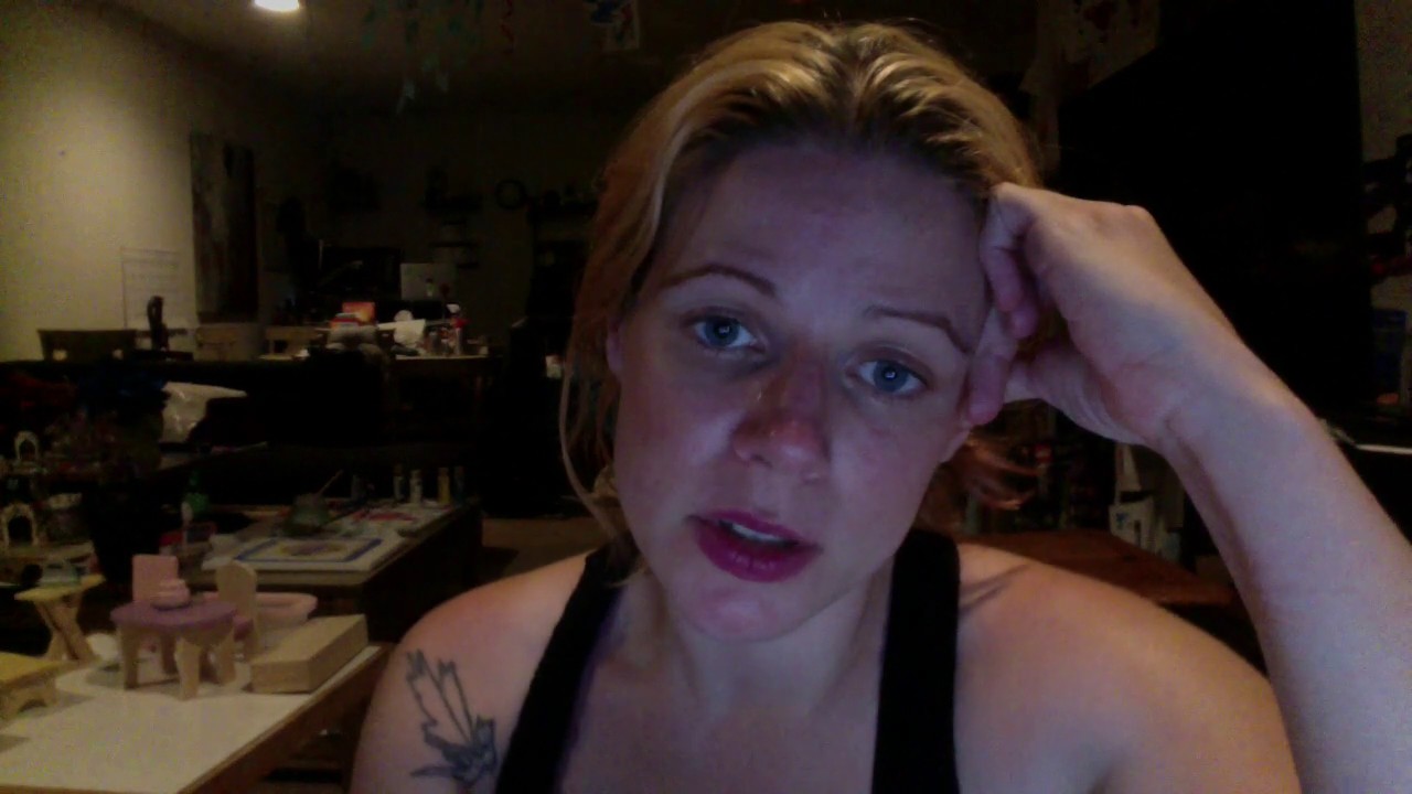 Meredith Henderson signing "We Lay My Love And I" - YouTube