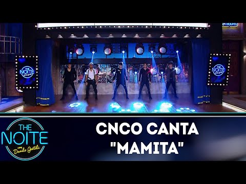 CNCO canta \