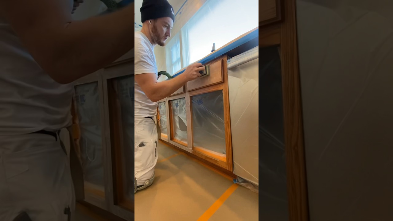Sanding oak cabinets #timelapse #process - YouTube