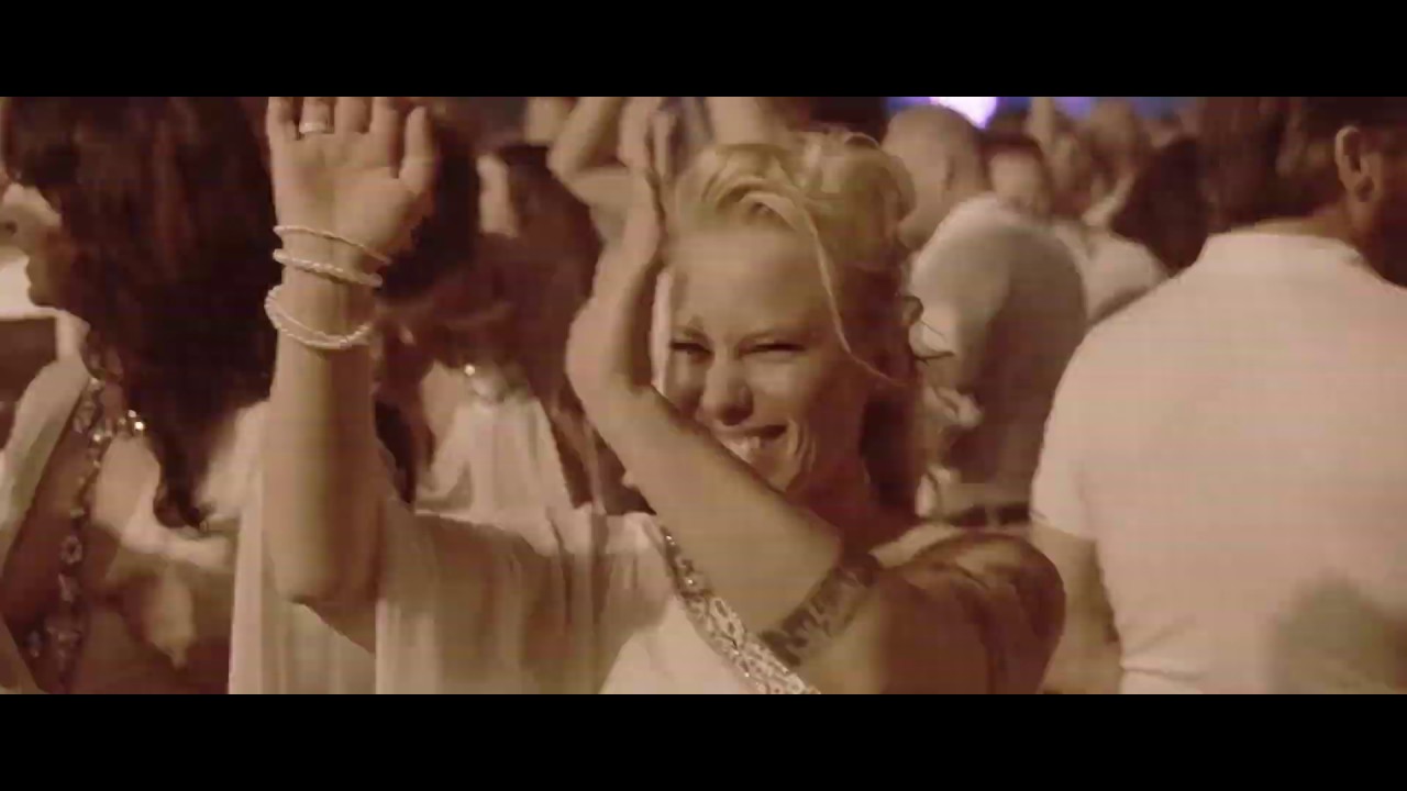 White Moon trailer - 16 november 2019 @ The Box - YouTube