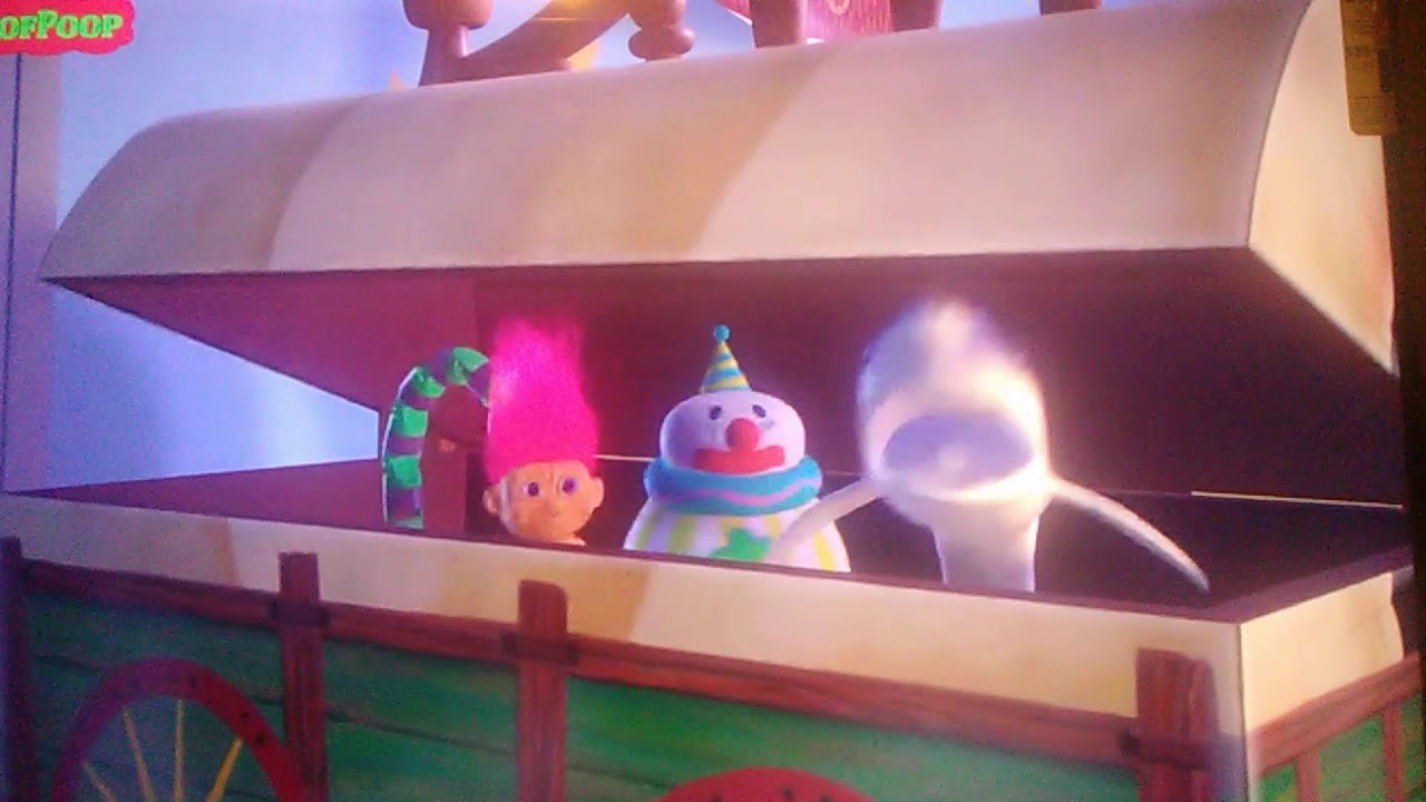 My favorite scene of buzz catches covid - 19 - YouTube