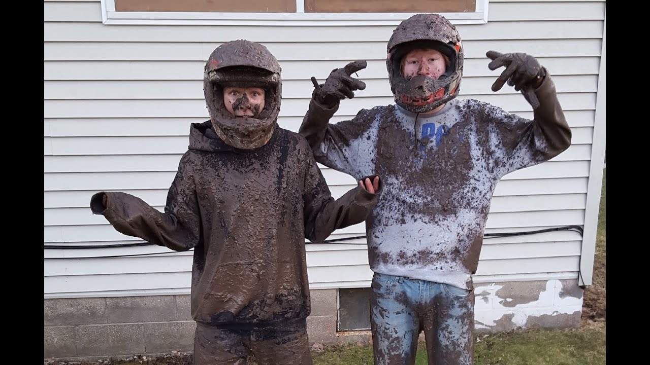 mud sledding - YouTube