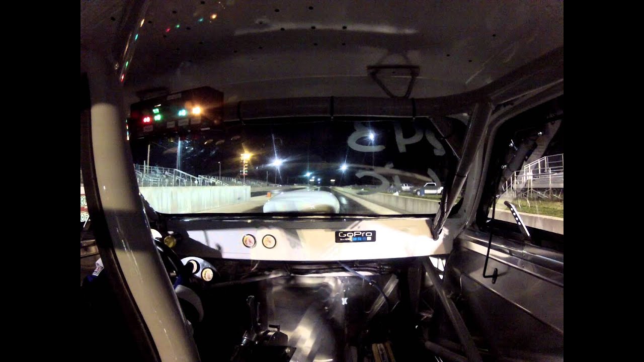 72 tube chassis Vega Ohio Valley Raceway 4-6-2012 - YouTube