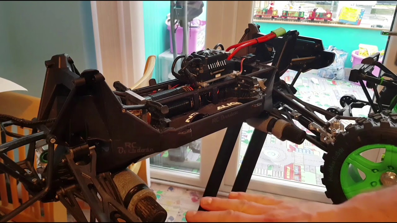 Traxxas X-maxx chassis wrap - YouTube