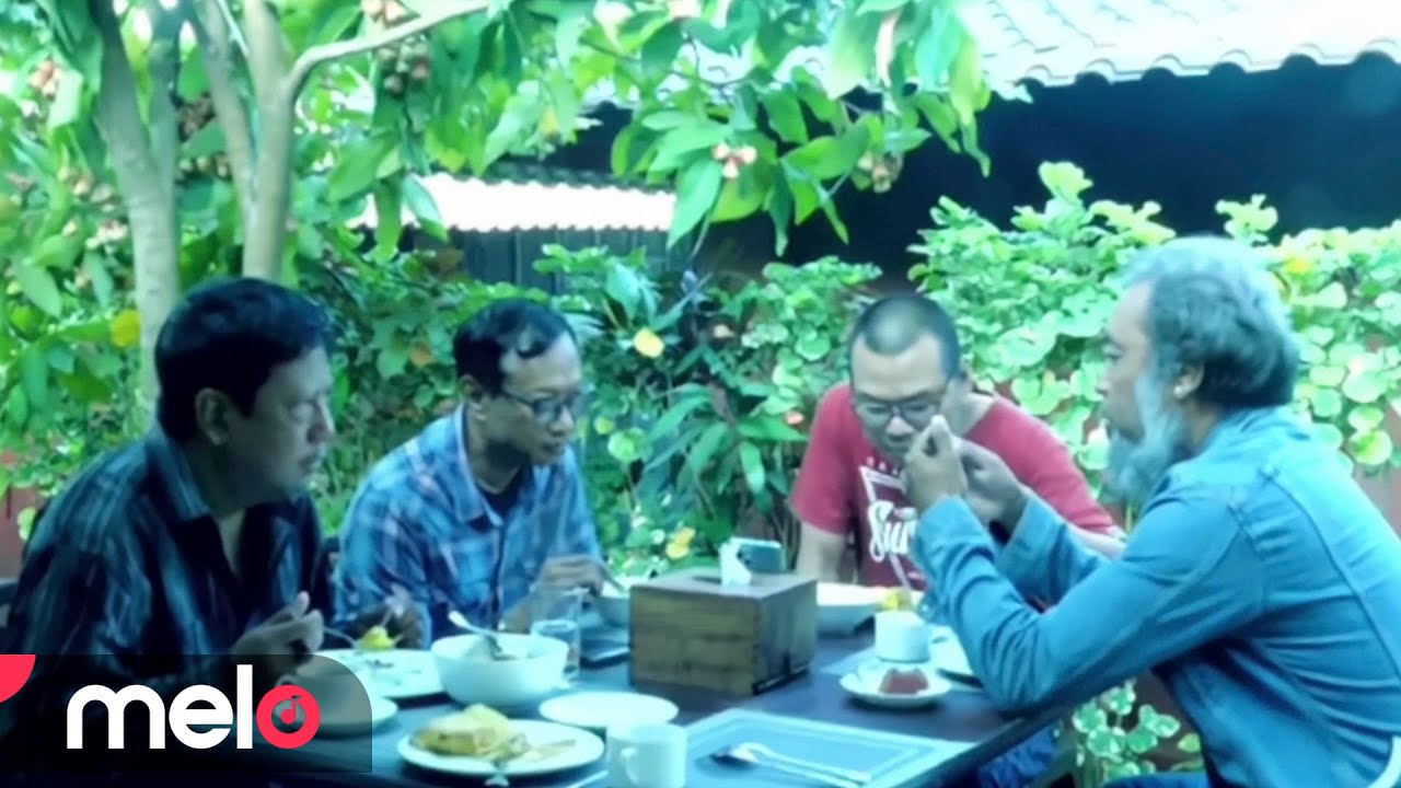 Ko Nyi (ကိုညီ) - ဆောင်းညမဉ္ဇူ (Official MV) - YouTube
