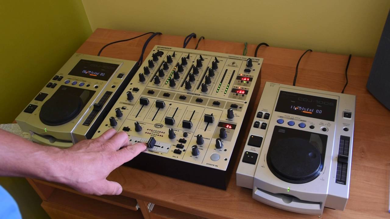 Pioneer CDJ 100S + DJX 700 - YouTube