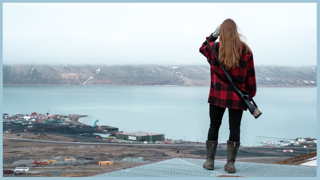 Everyday life in an arctic small town | SVALBARD - YouTube