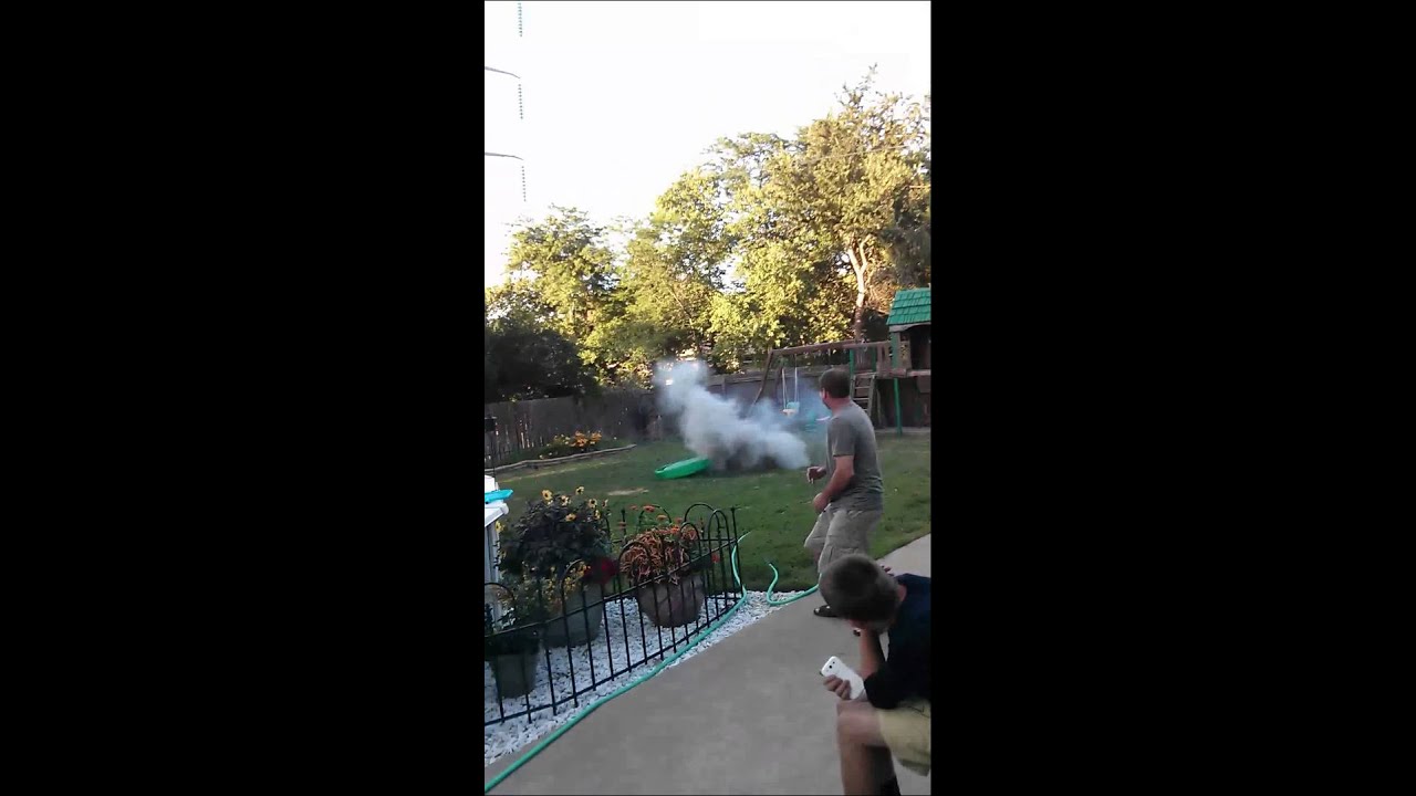 M80 explosion - YouTube
