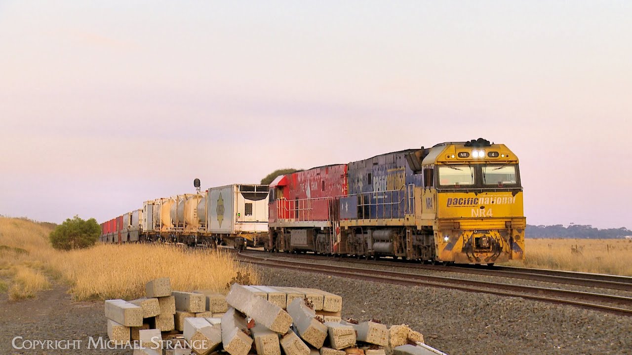 4MA5 Pacific National Container Freight Train (2/4/2025) - PoathTV ...