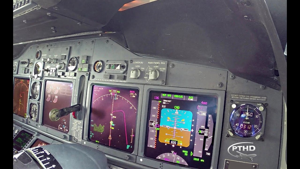 Autoland! 737-700 PFD /Cockpit View [FullHD] - YouTube