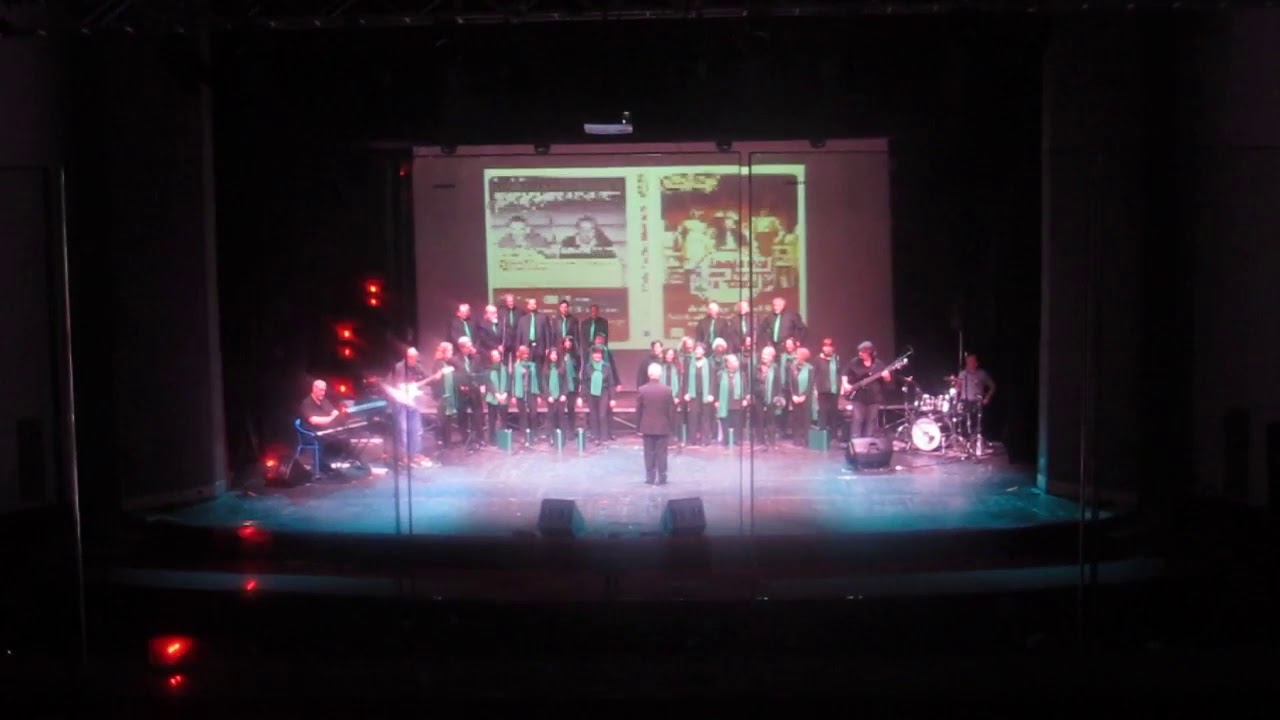 Coro Note Controvento - Aggiungi un posto a tavola - YouTube