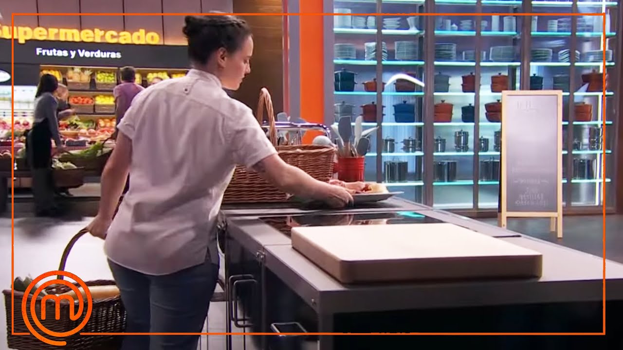 La Chef Lydia del Olmo cocina junto a los aspirantes un menú del día ...