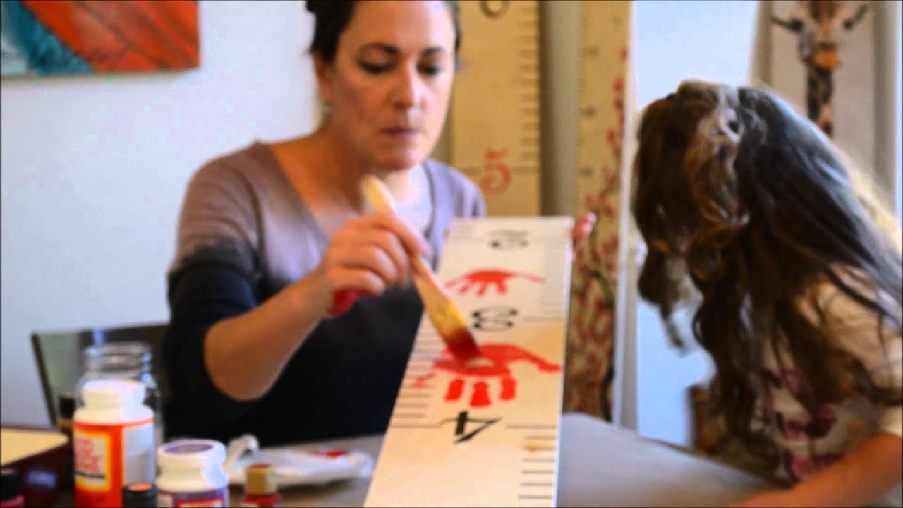 DIY Handprint Growth Chart - A Great Way to Personalize - YouTube
