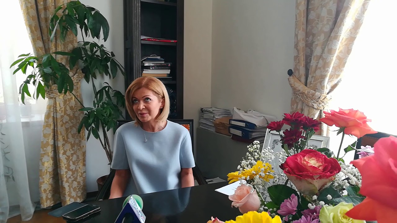 Doctor Doina Hrehoret Cetățean de onoare Botoșani - YouTube