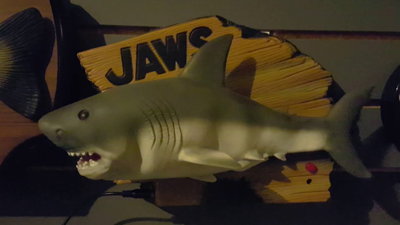 Jaws the singing shark (fixed) - YouTube