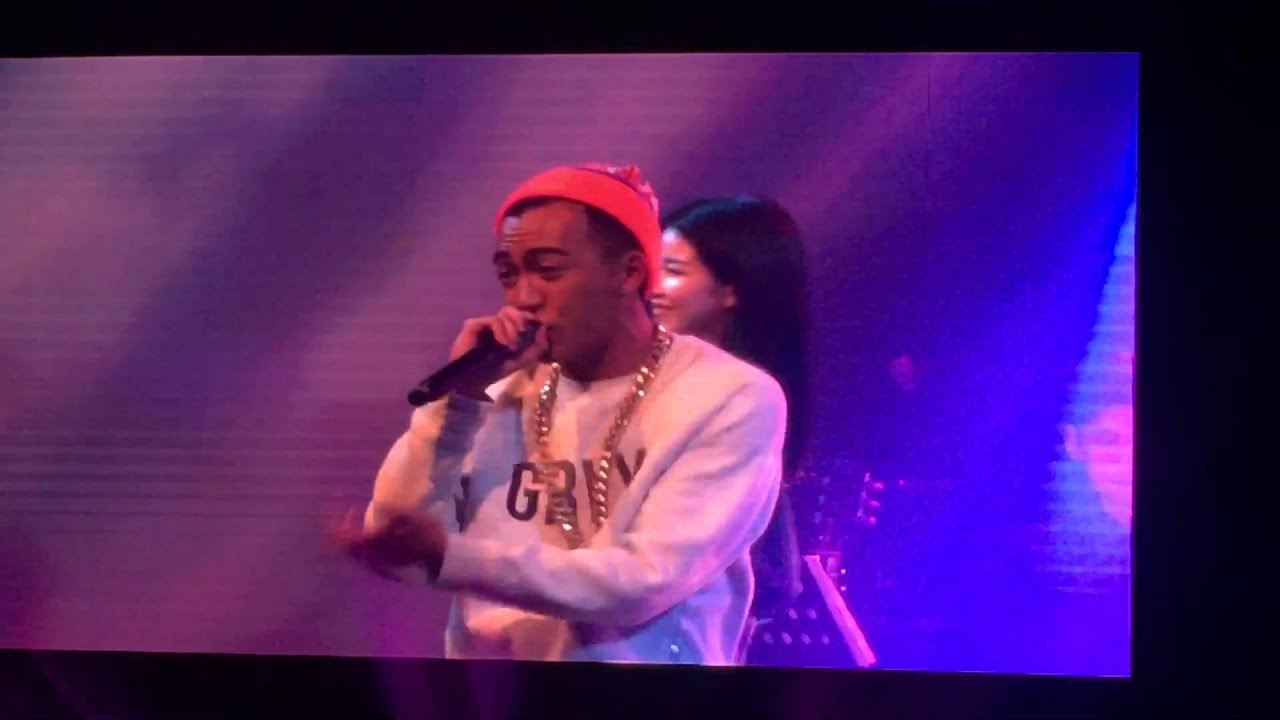 Tosh Rock - 给我一个吻 ft Pink Tan - YouTube