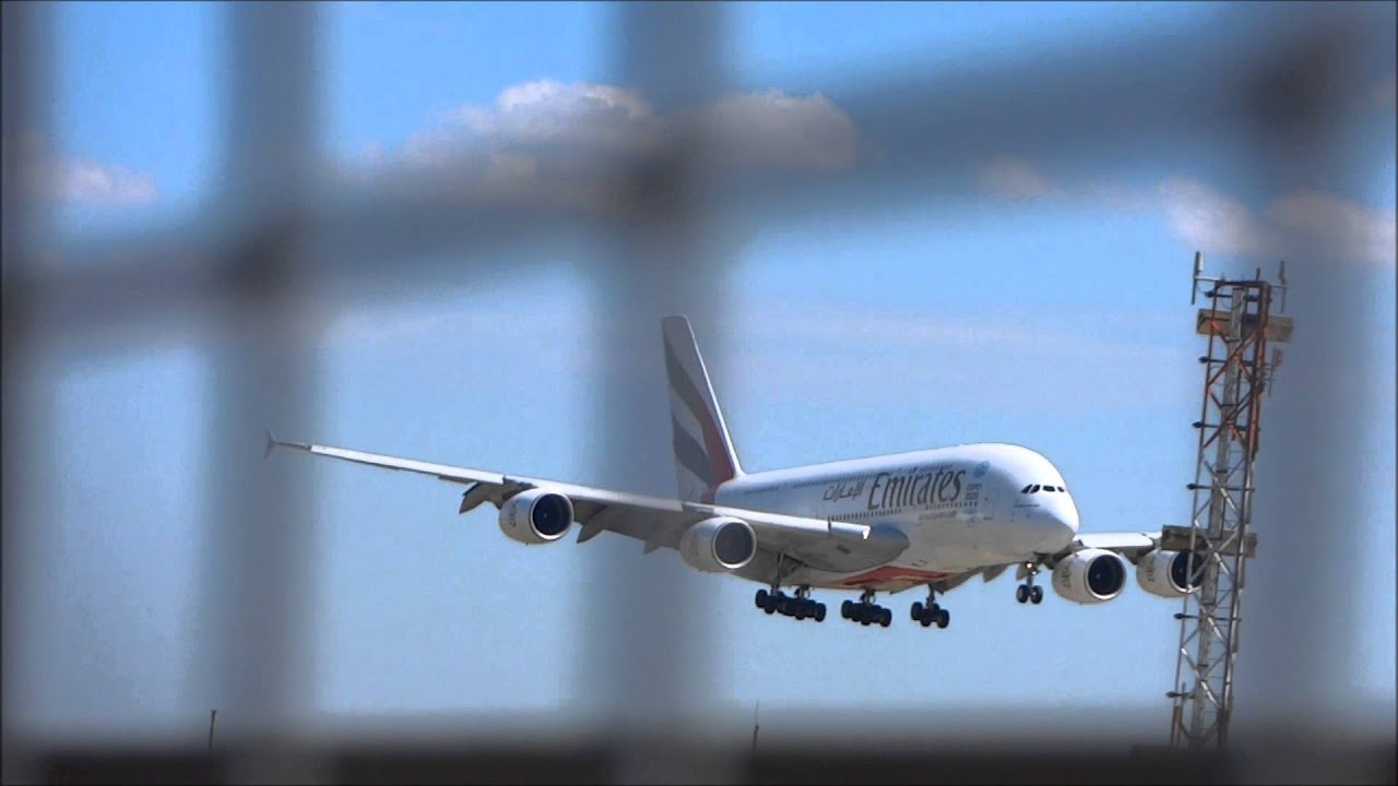 Emirates A380 Unstable Approach at London Heathrow - 3rd July 2014 ...