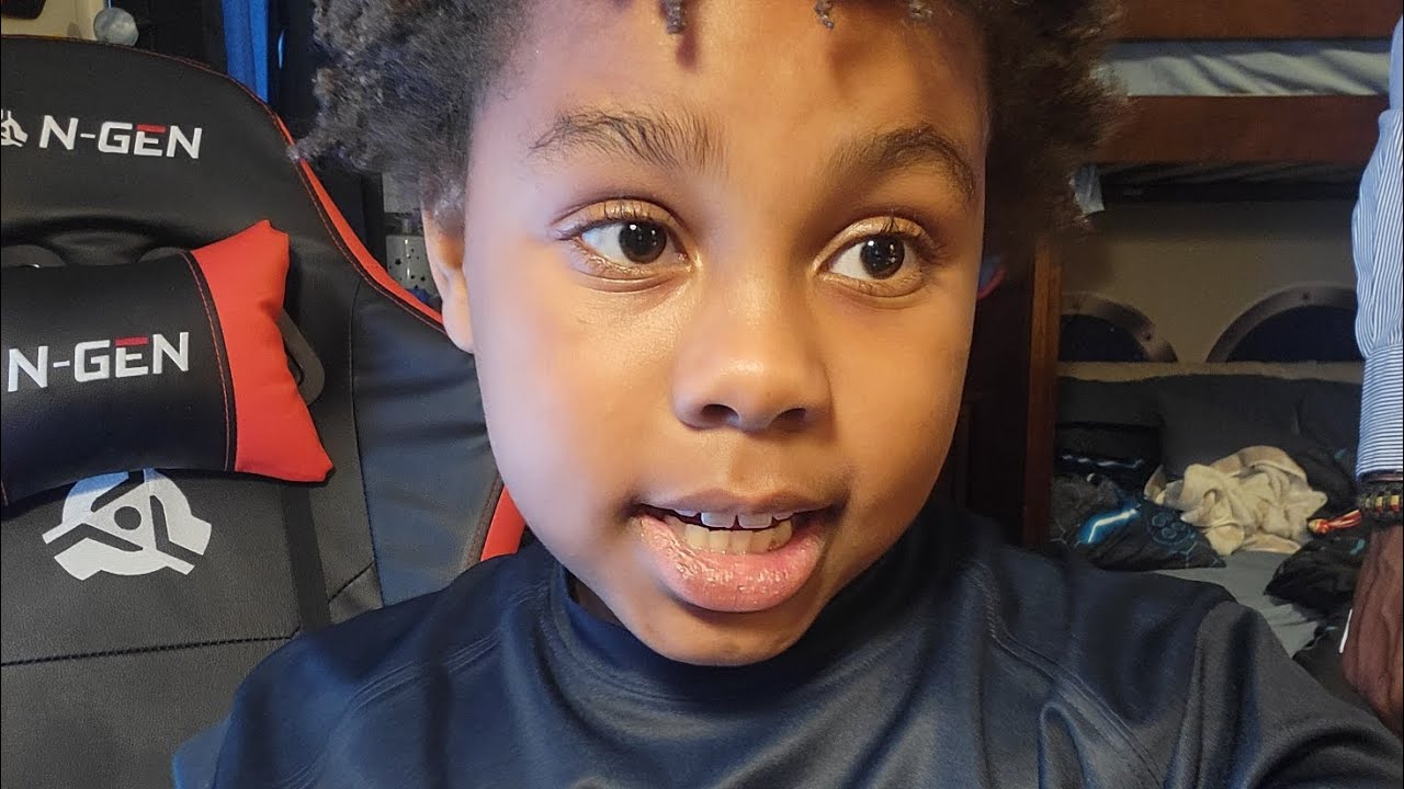Trey helps you spot fake Pokémon cards. - YouTube