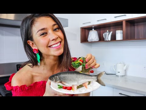 Vegan Youtuber RawVana Caught Eating Fish And Fans Are Not Impressed ...