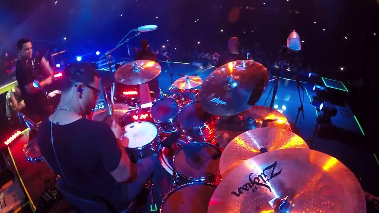 Prince Royce Live in Miami - Drum Solo - YouTube
