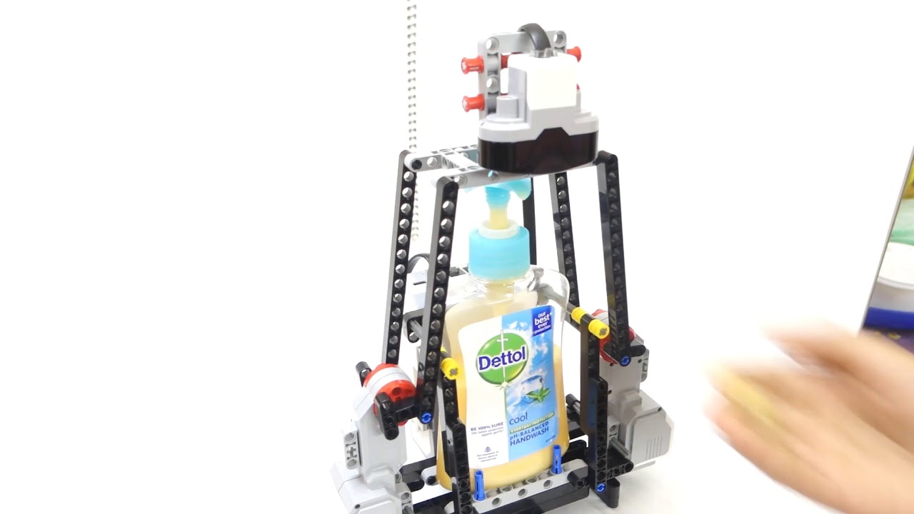 LEGO MINDSTORMS EV3 Automatic Hand Wash Dispenser - YouTube