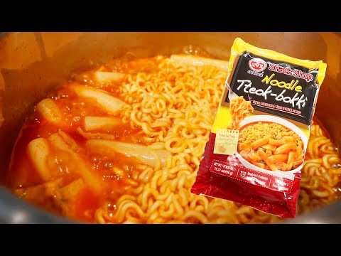 ASMR Making Instant Korean Spicy Rice Cakes (Tteokbokki)