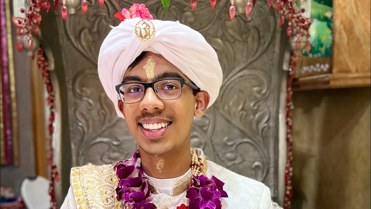 Dave & Ramona Doobay yagna officiating Pandit Navin Doobay second ...