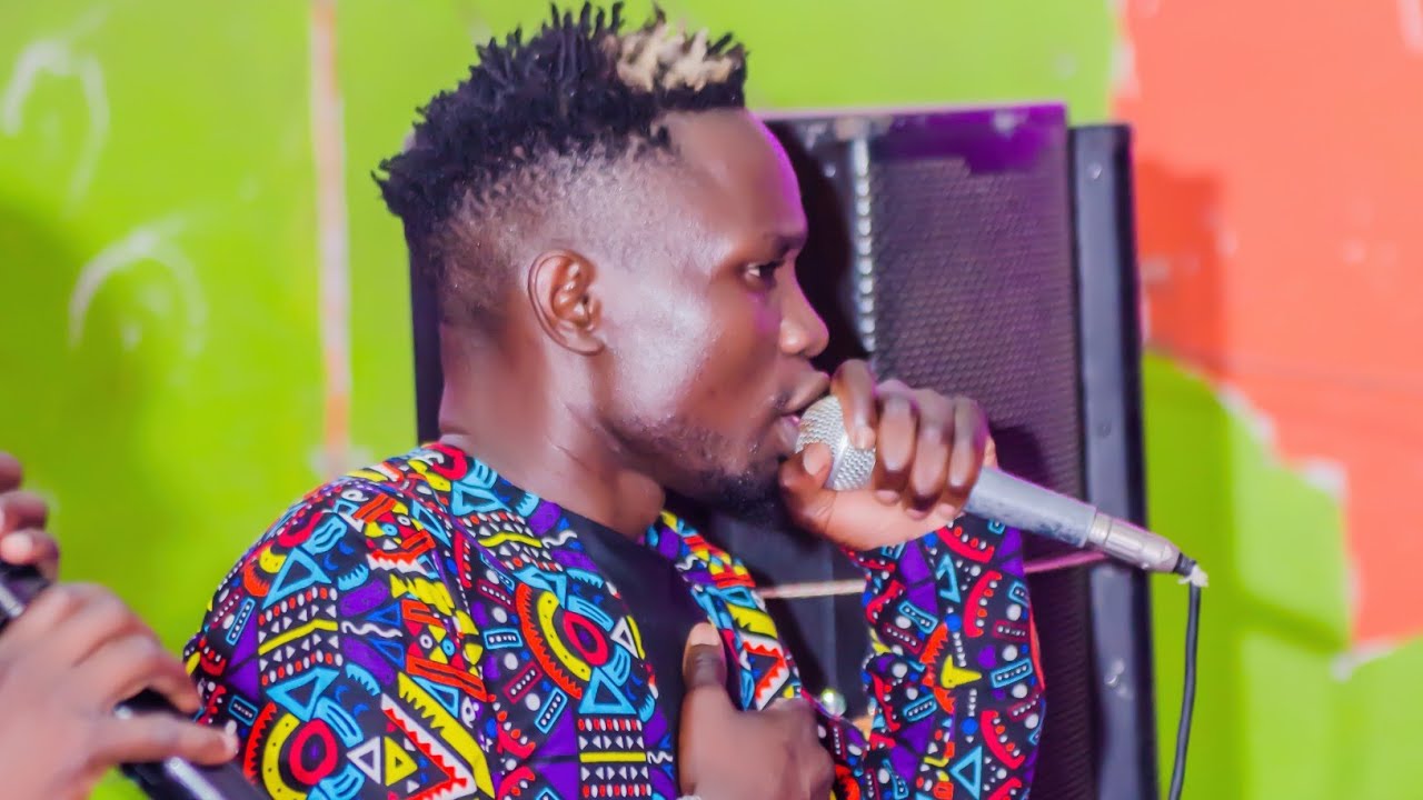 Steve Kay live Performances At Karen Oasis Restaurant ,Nairobi - YouTube