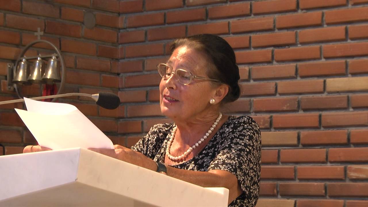 Barbara Dunin recytuje wiersze - YouTube