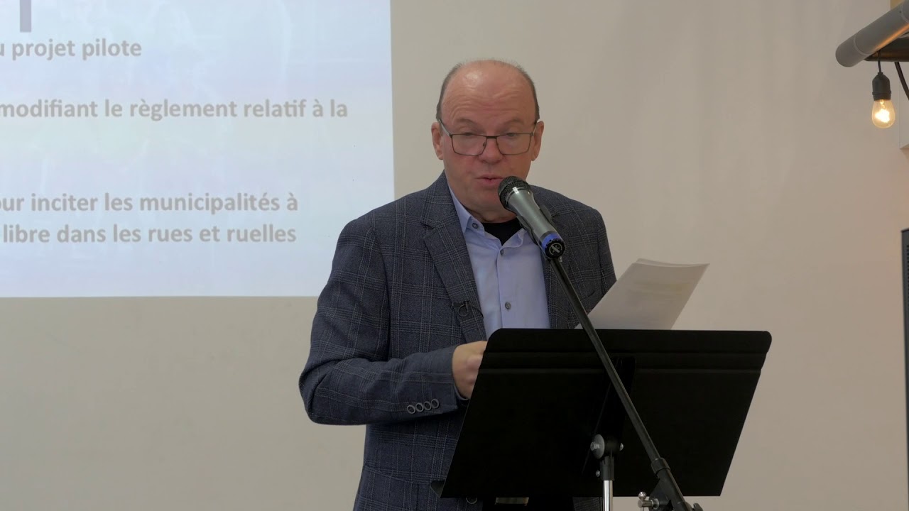 Dans ma rue, on joue! - Pierre Verret - YouTube
