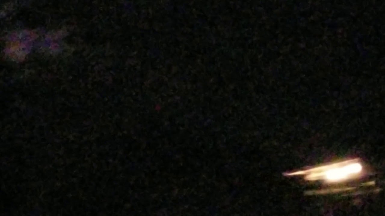Weird pattern in the sky - YouTube