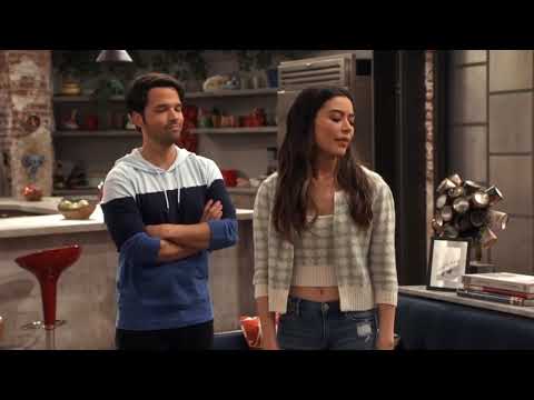 iCarly revival- Freddie's ex-wife Gwen/ Carly's crop top