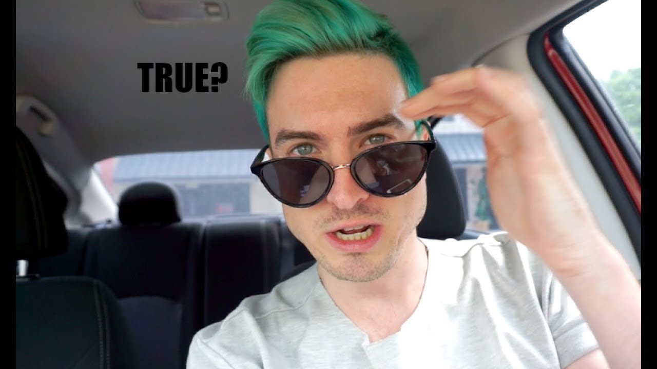 Blue hair has changed how people treat me - YouTube