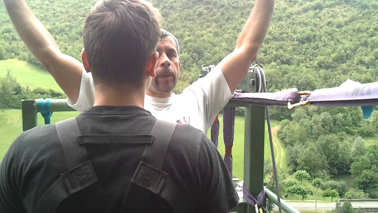 Saut à L'elastique Damien Màs D'Azil - YouTube