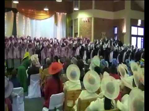 OAC_CAPETOWN (Umzomtsha officer's choir) Amahum hum_2018_Welcoming ...