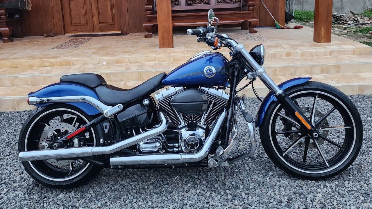 Harley Davidson Softail Breakout Engine 103 2015 | Video Part #63 - YouTube