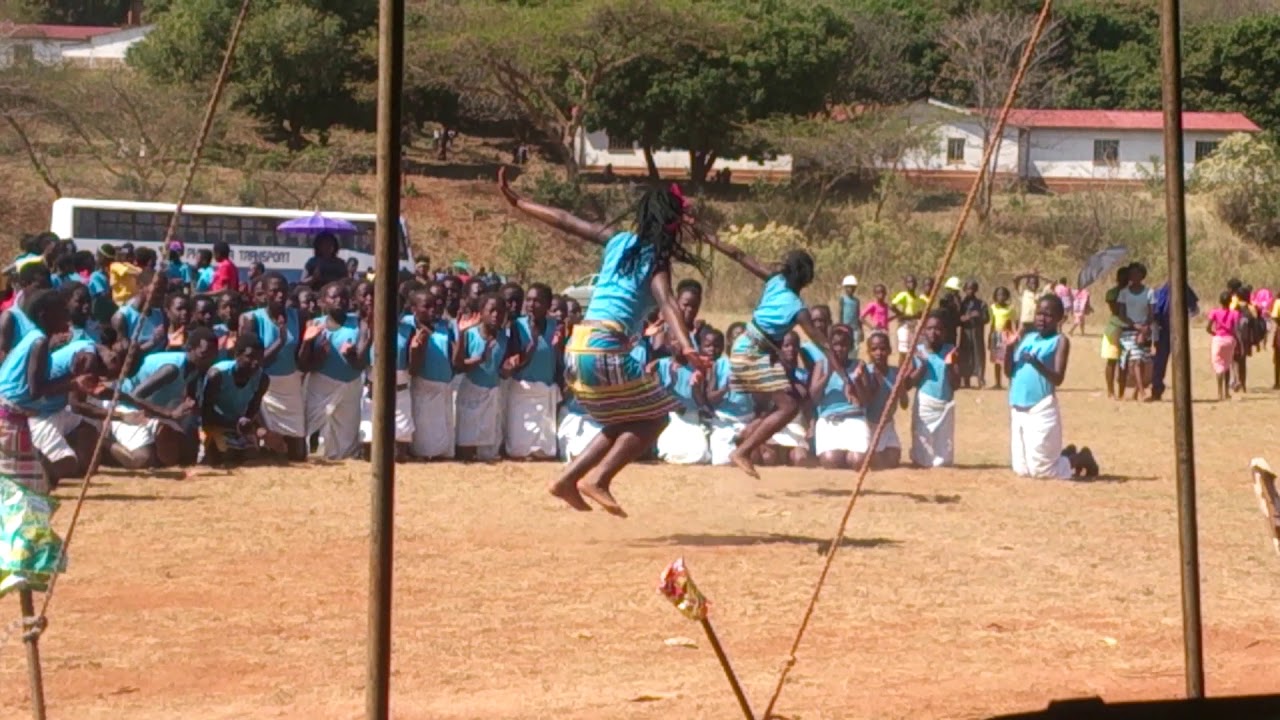 School traditional dance competition - YouTube