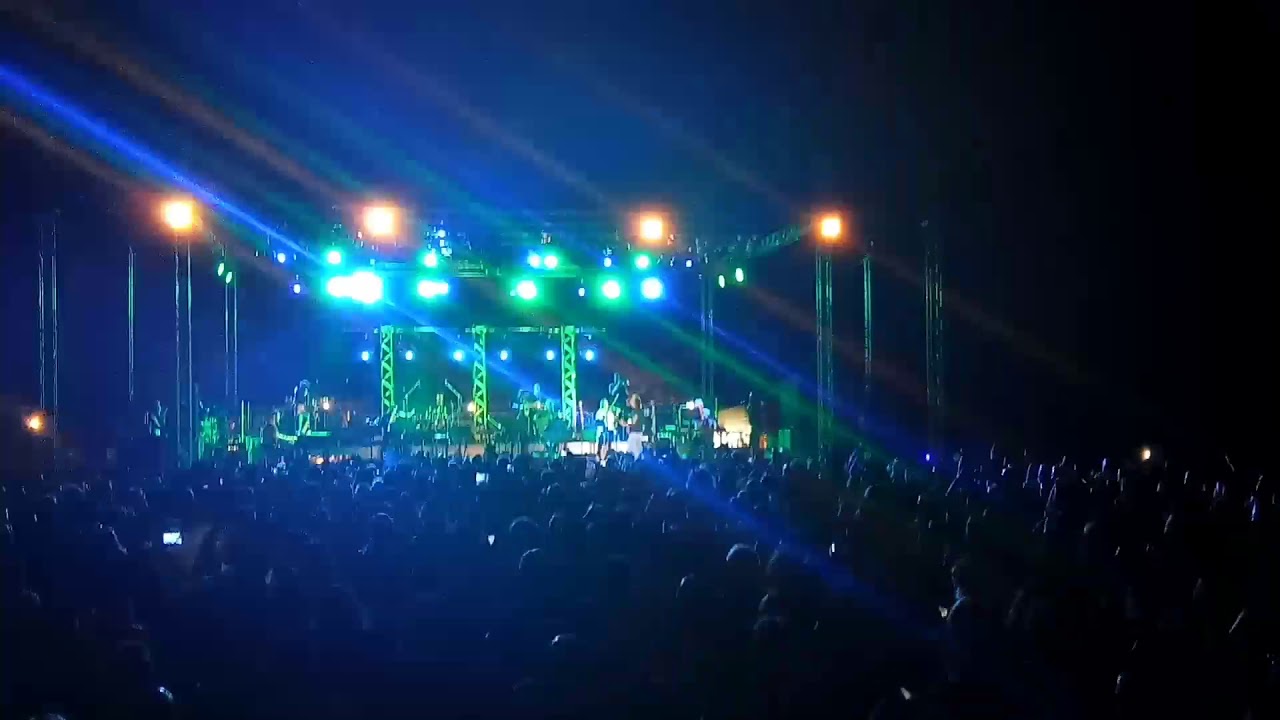 Ο Στρατιωτης-Βασιλης Παπακωνσταντινου ζωντανα στο θεατρο Πετρας 17 ...