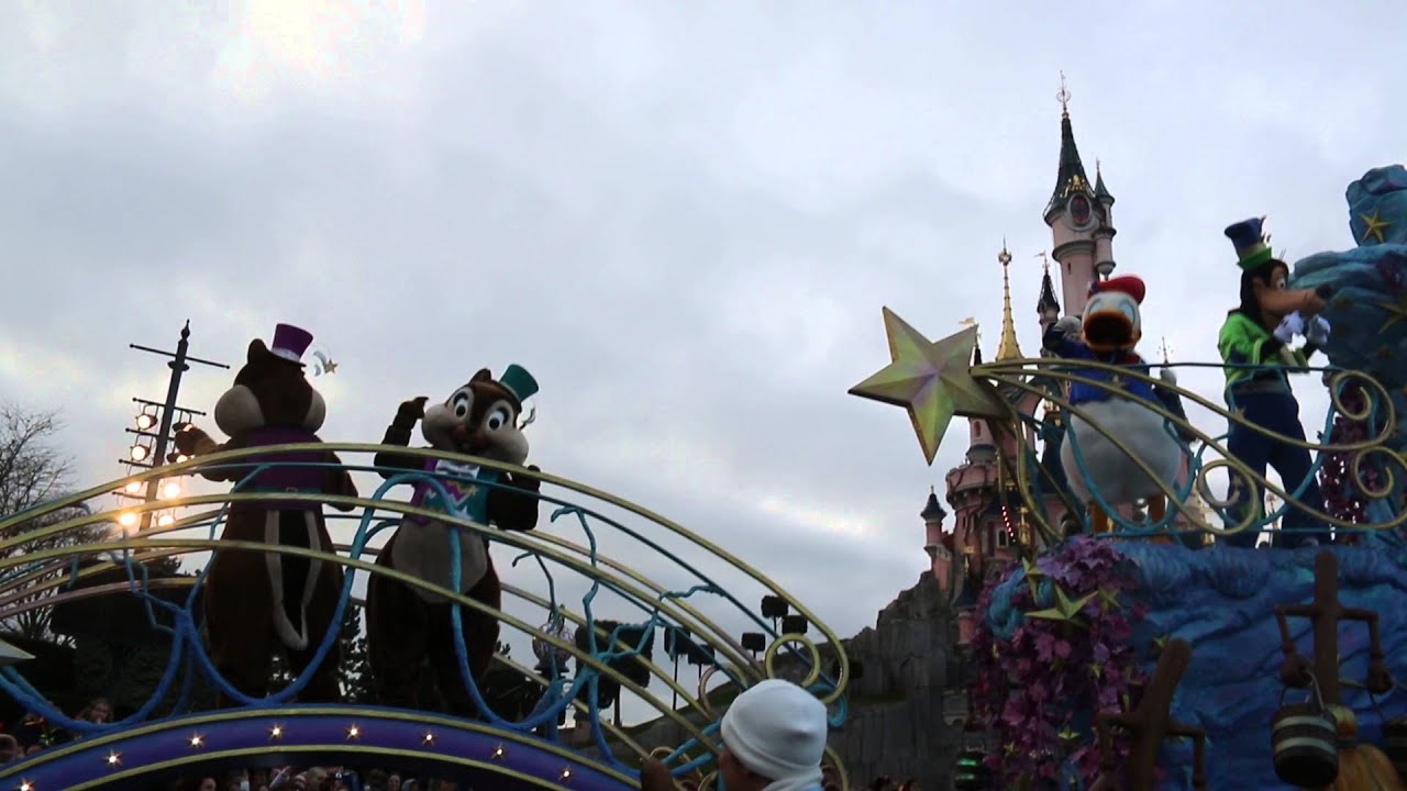 Magic Everywhere Disney Parade - Disneyland Paris - YouTube