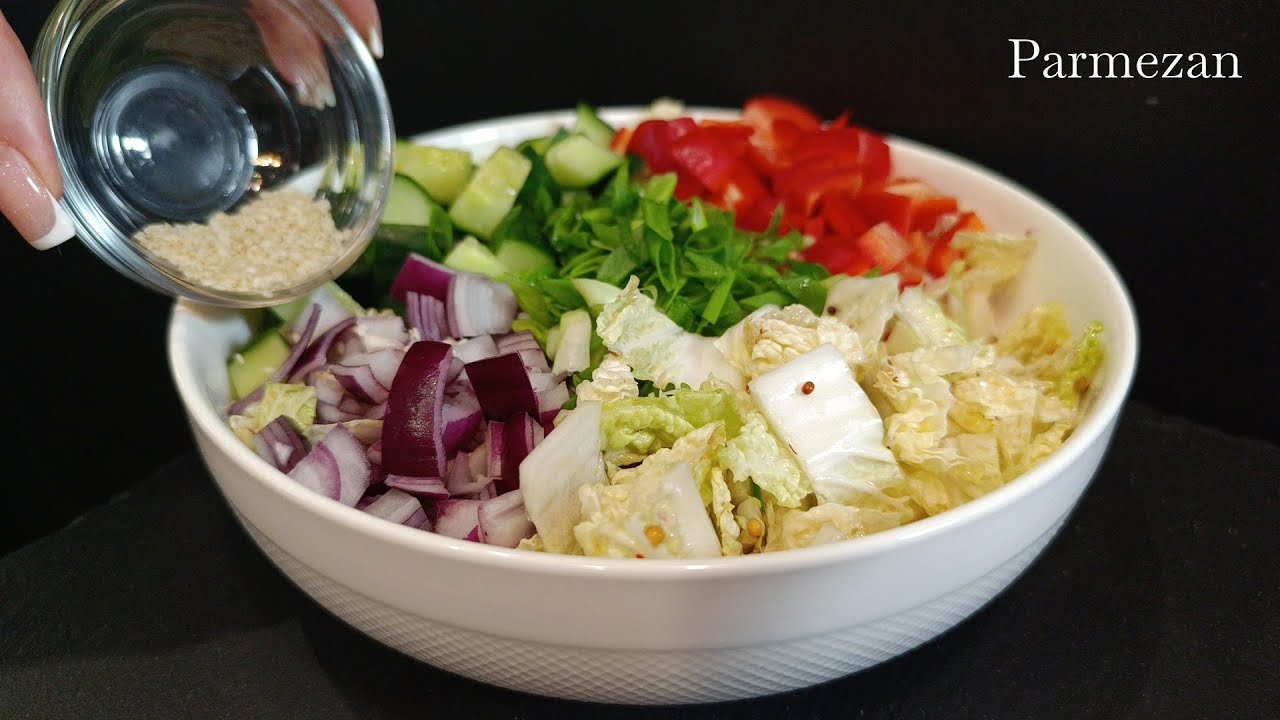 Peking cabbage salad with vegetables + Spicy sauce - YouTube