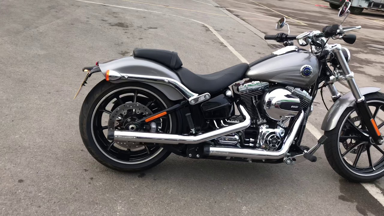 Harley Davidson Softail Breakout 1690cc 2016 - Completely Motorbikes ...