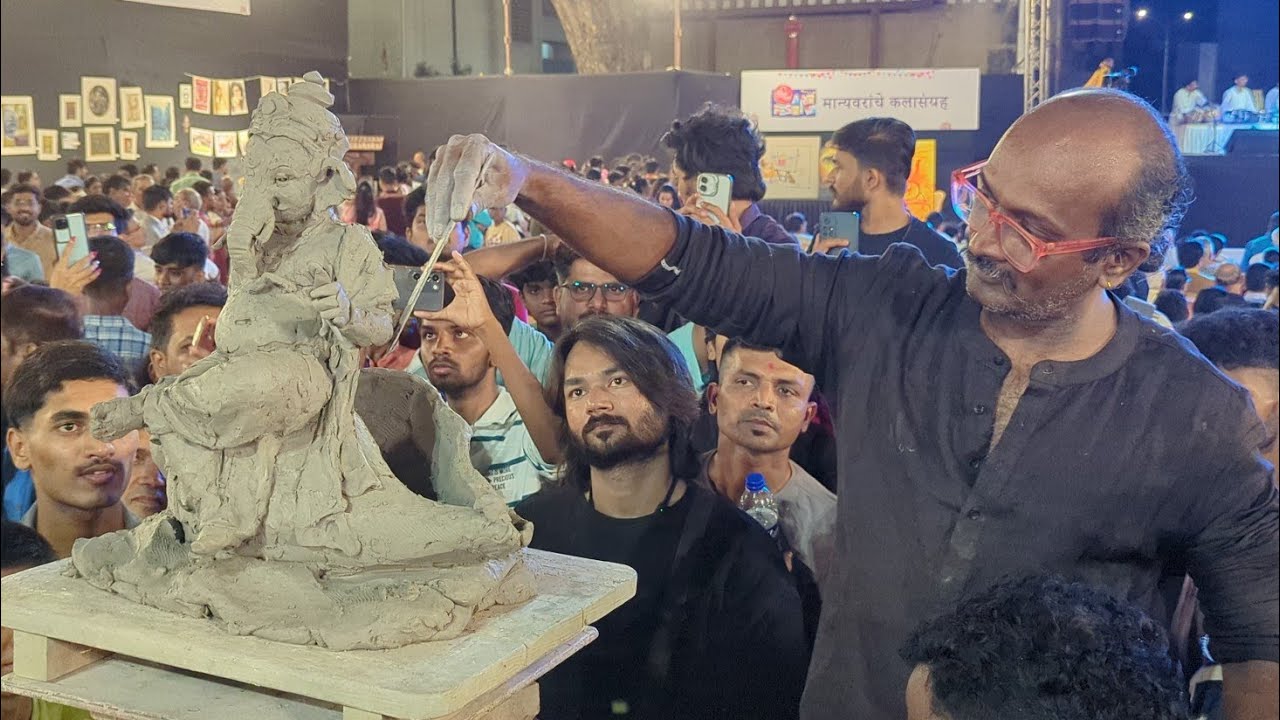 Vishal Shinde Eco Friendly Ganpati Murti Making 2025 - Mumbaicha Raja ...
