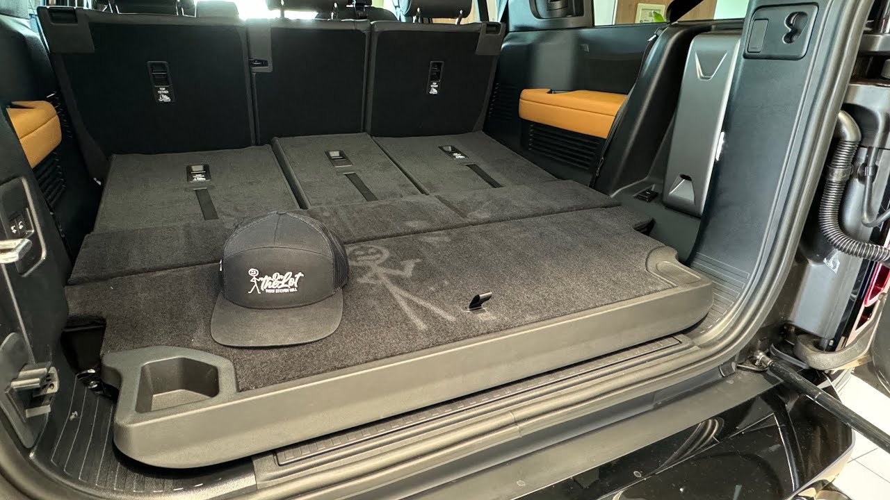 How to make the Loadspace Flat on a Defender 130 - YouTube