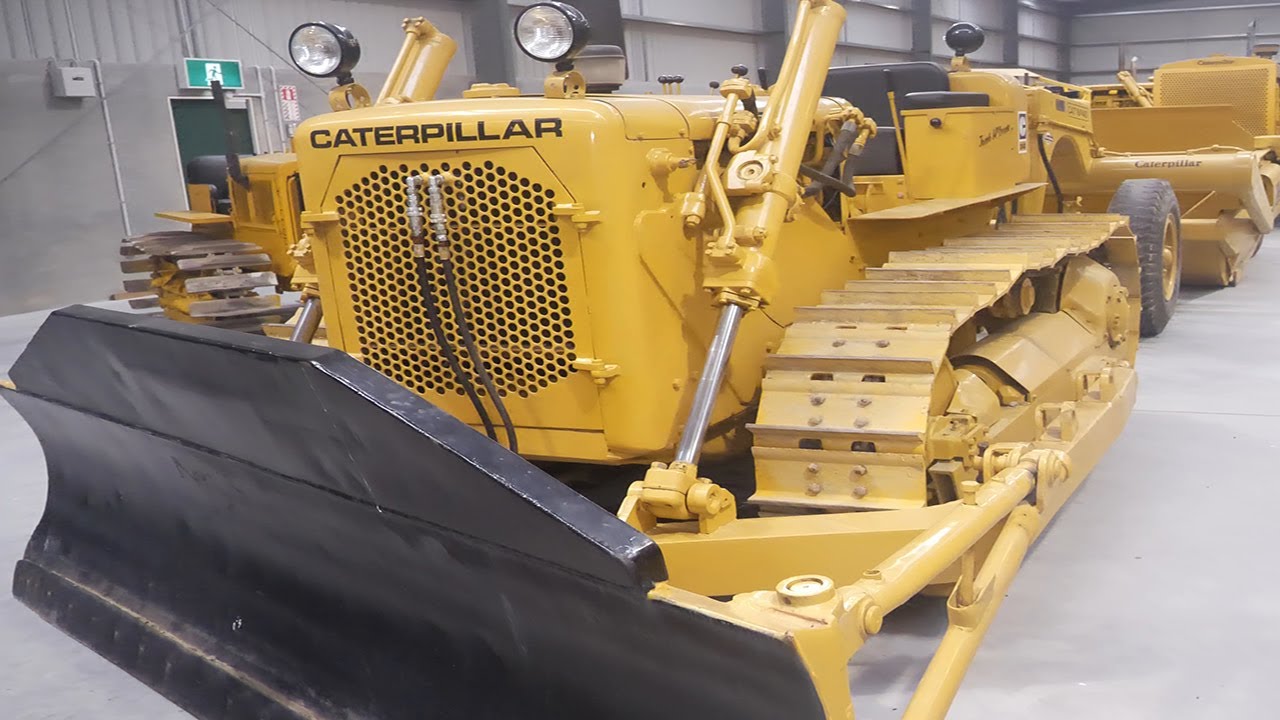 Vintage Caterpillar D4D Bulldozer with a CAT No.40 Towed Scraper - YouTube