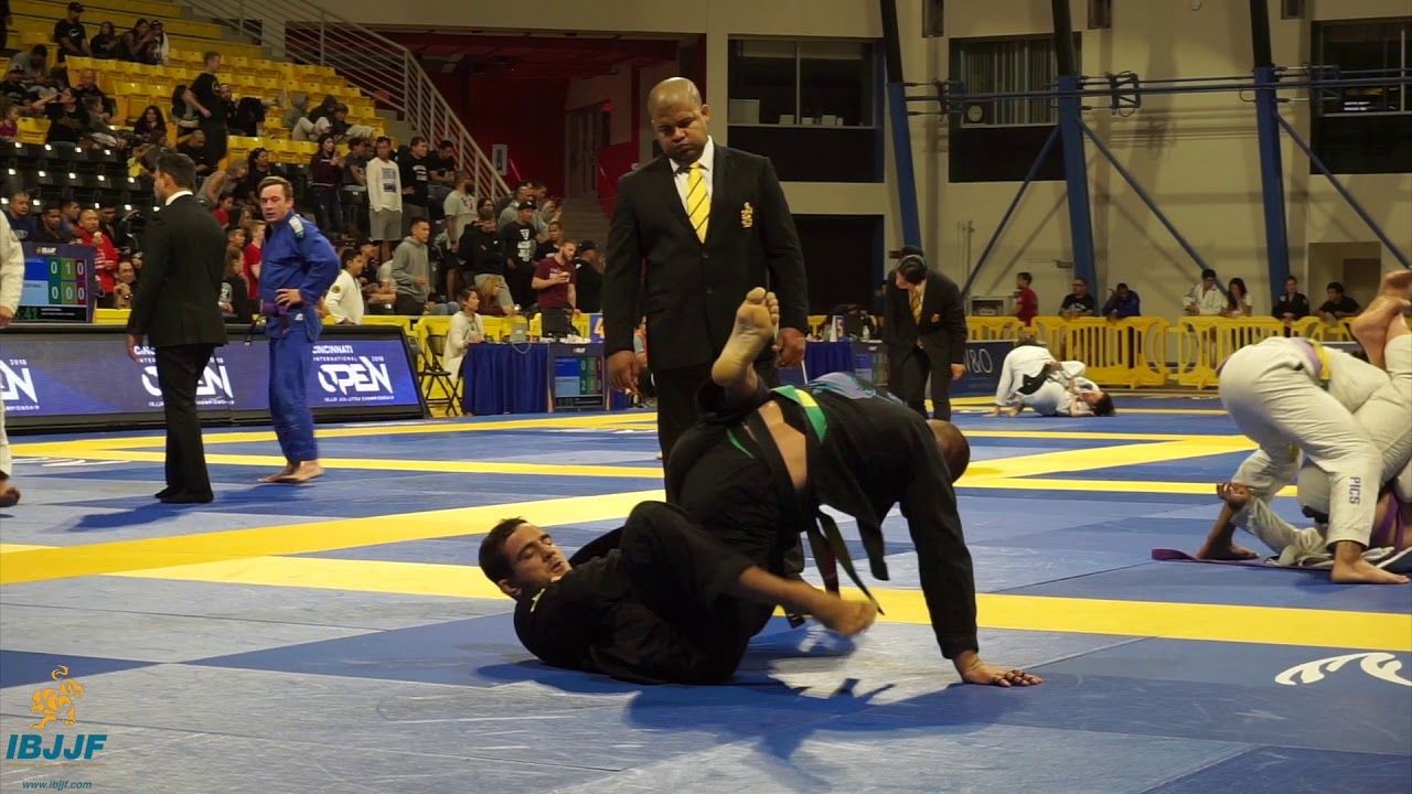 Joshua Hinger vs Gabriel Almeida / Long Beach Open 2018 - YouTube