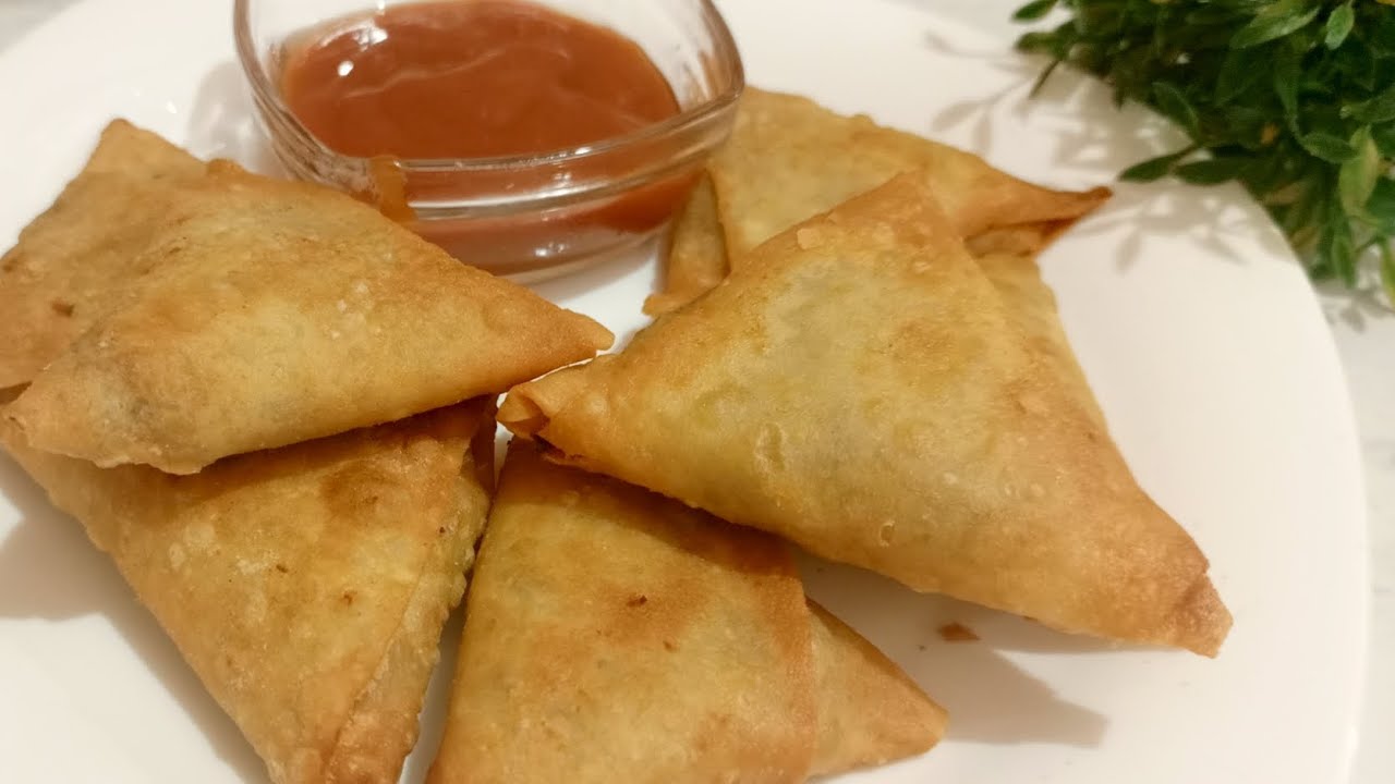 Aloo walay samosay |easy samosa recipe |snacks |street style aloo ...