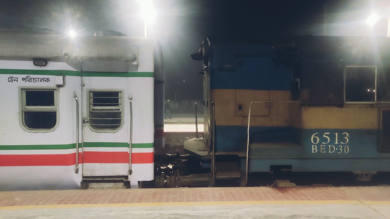 When night king Simanta express is on fire😬 - YouTube