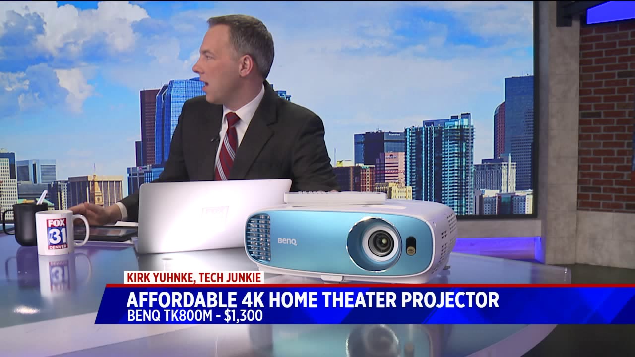 Tech Junkie Review - BenQ TK800M 4k Projector - YouTube