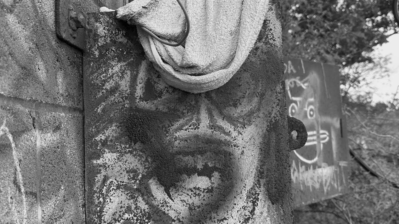 Traumatin - Nur zu weit (doomerwave) - YouTube