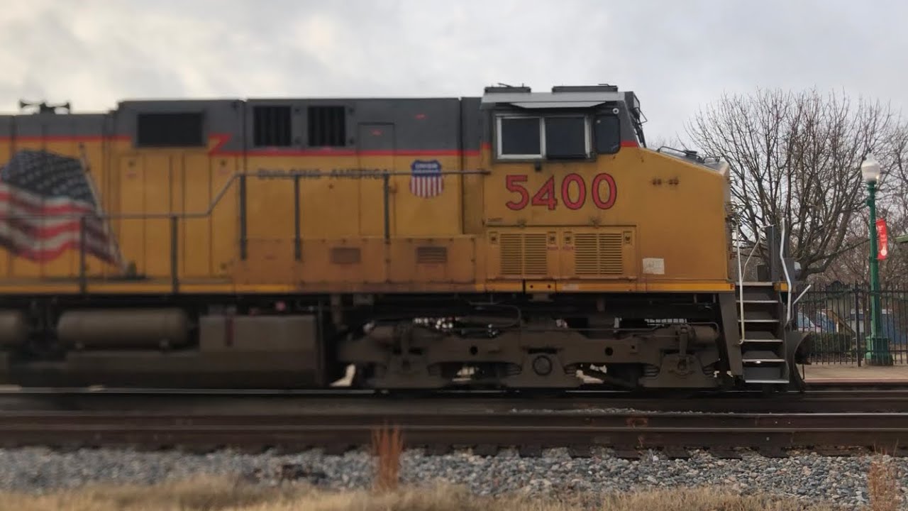 Union Pacific manifest Train in Mindola TX 🚂🚂🚂🚂🚂 - YouTube